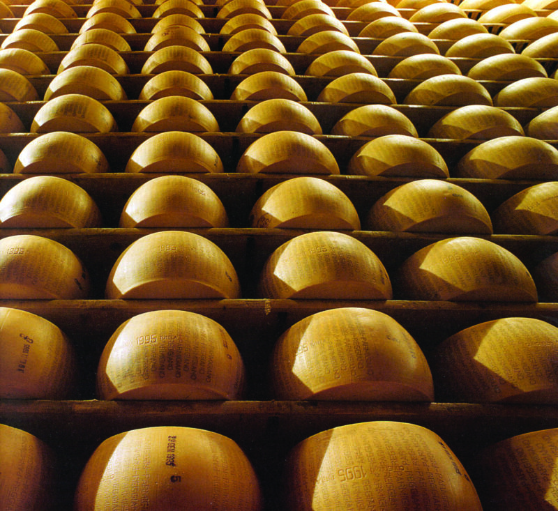 Parmigiano Reggiano: The Iconic Cheese of Emilia-Romagna - Italy ...