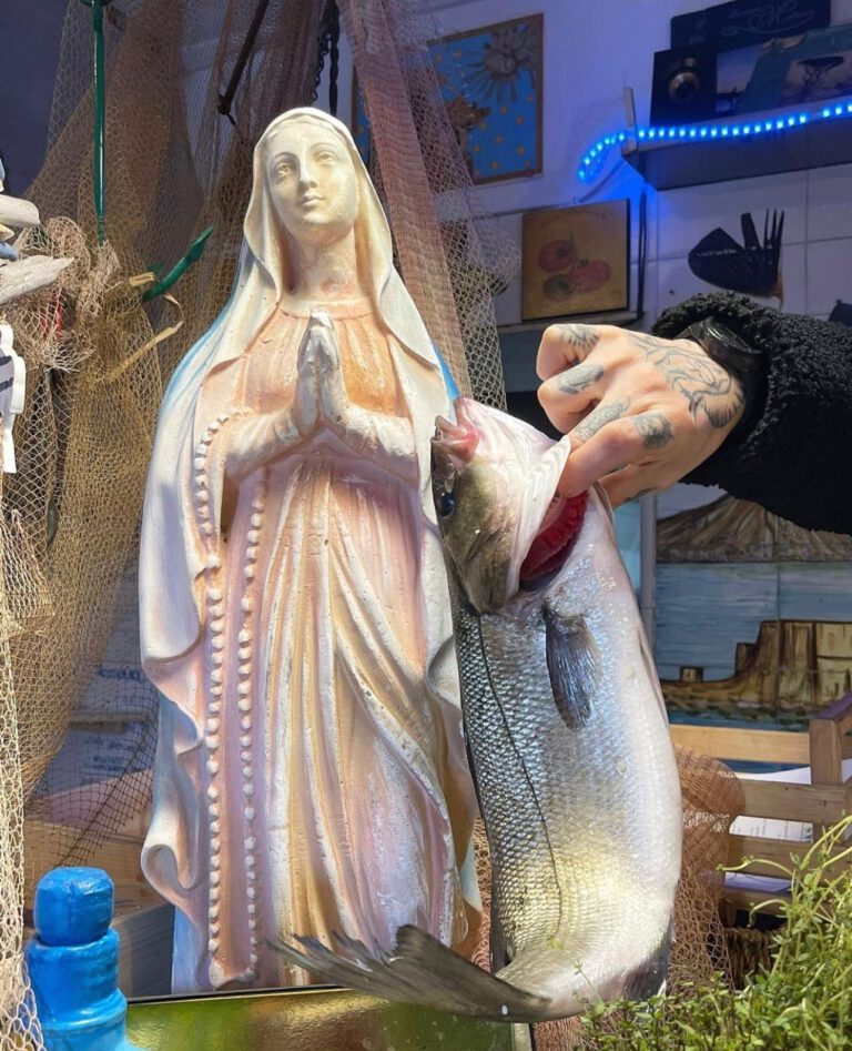 Pescheria Mattiucci and the Raw Fish of Naples - Italy Segreta