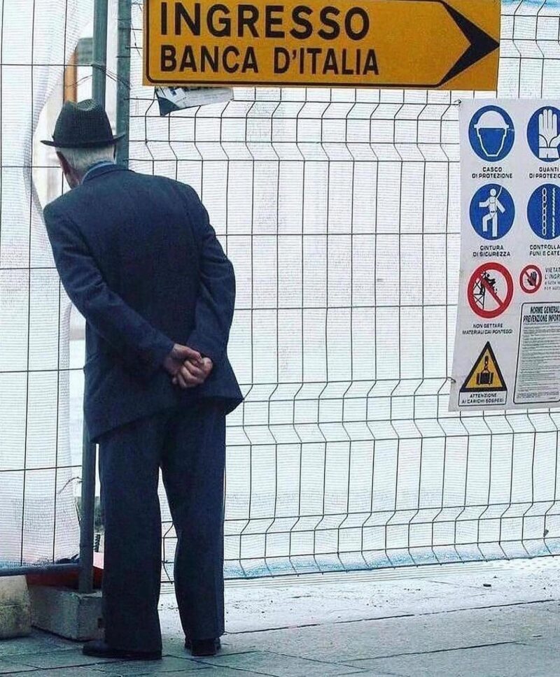 Umarell: Italy’s Civic Heroes or Municipal Meddlers? - Italy Segreta ...