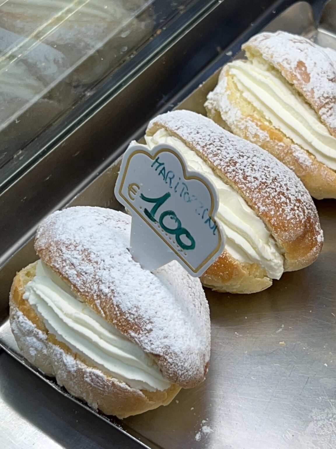 Sweetening the Deal: Maritozzi and the Art of Proposing in Rome - Italy ...