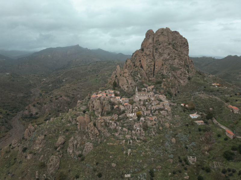 The Last Local Standing in Calabria’s Ghost Town of Pentedattilo ...