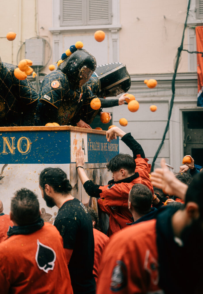 Carnage at Carnival: Ivrea’s Battle of the Oranges - Italy Segreta ...