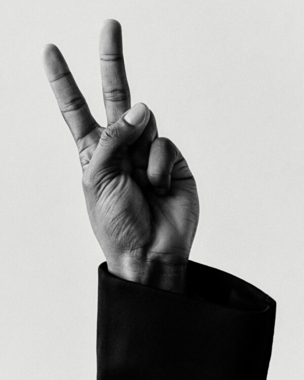 How to Speak With Your Hands: 6 Italian Gestures to Know - Italy ...
