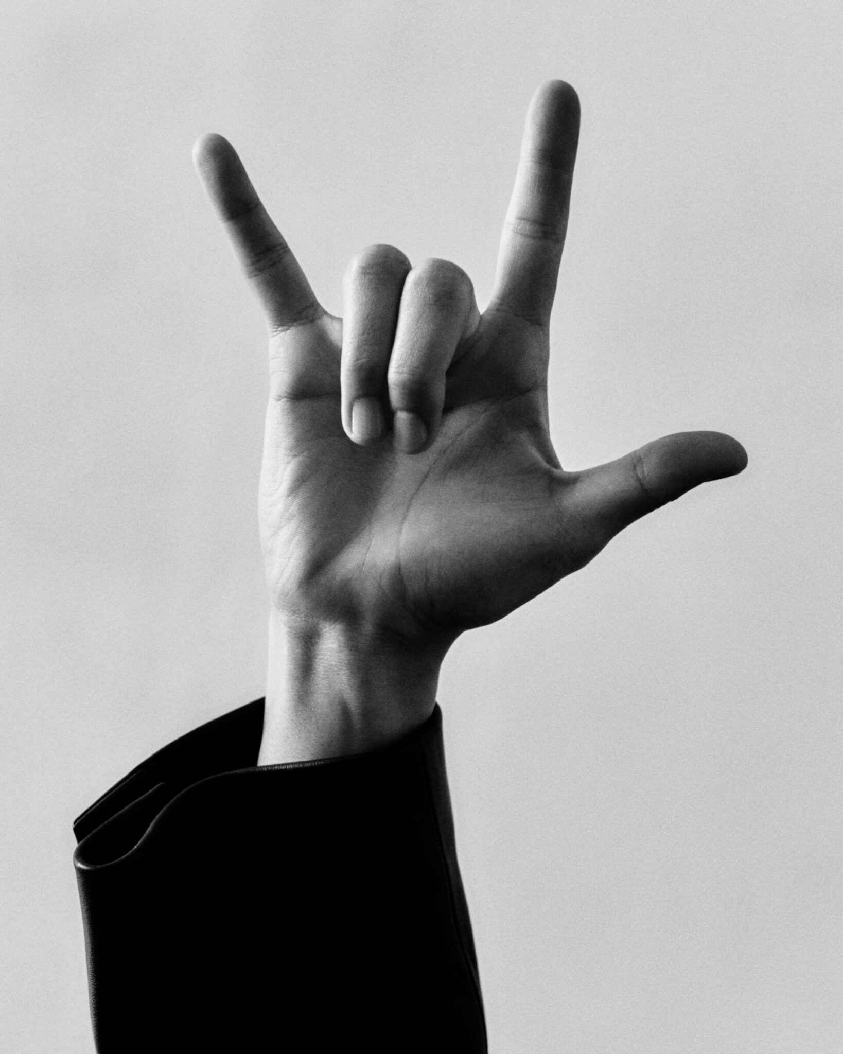 How to Speak With Your Hands: 6 Italian Gestures to Know - Italy ...